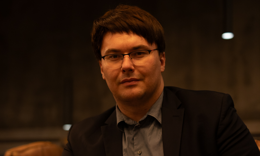 Armen Sargasyan: The Visionary Leader Steering TradeLikeCrazy.ai to ...